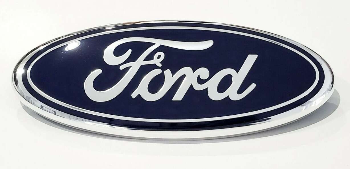 05 07 F250 F350 F450 F550 Blue Oval Grille Emblem - FordSuperDutyParts.com